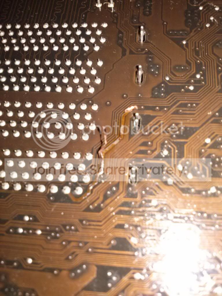 Damaged Circuit on the Motherboard's back | Tom's Hardware Forum